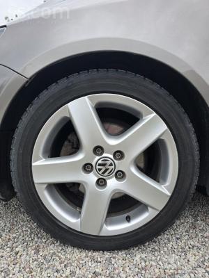 Pelēks Volkswagen Golf Plus 2010 Ventspils, ar dzinēja tilpumu 1.60 L un nobraukumu 380 tūkst. km par 3500 €, foto 10 vietnē AUTOMOTO.COM.LV
