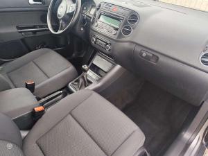 Grey Volkswagen Golf Plus 2010 in Marijampole, with an engine capacity of 1.40 L and mileage of 189 thousand km for 3000 €, photo 6 on AUTOMOTO.COM.LV