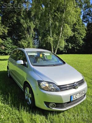 Grey Volkswagen Golf Plus 2010 in Tukums, with an engine capacity of 1.60 L and mileage of 376 thousand km for 3400 €, photo 3 on AUTOMOTO.COM.LV