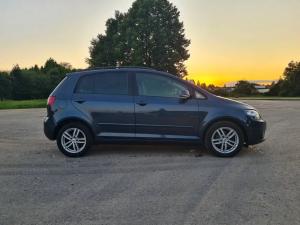 Grey Volkswagen Golf Plus 2010 in Ogre, with an engine capacity of 1.40 L and mileage of 207 thousand km for 4950 €, photo 5 on AUTOMOTO.COM.LV