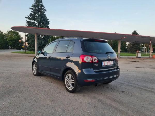 Pelēks Volkswagen Golf Plus 2010 Ogre, ar dzinēja tilpumu 1.40 L un nobraukumu 207 tūkst. km par 4950 €, foto 7 vietnē AUTOMOTO.COM.LV