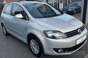 Pelēks Volkswagen Golf Plus 2010 Ogre, ar dzinēja tilpumu 1.60 L un nobraukumu 207 tūkst. km par 4499 €, foto  vietnē AUTOMOTO.COM.LV
