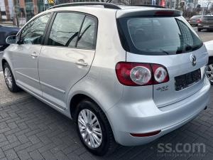 Pelēks Volkswagen Golf Plus 2010 Ogre, ar dzinēja tilpumu 1.60 L un nobraukumu 207 tūkst. km par 4499 €, foto 5 vietnē AUTOMOTO.COM.LV