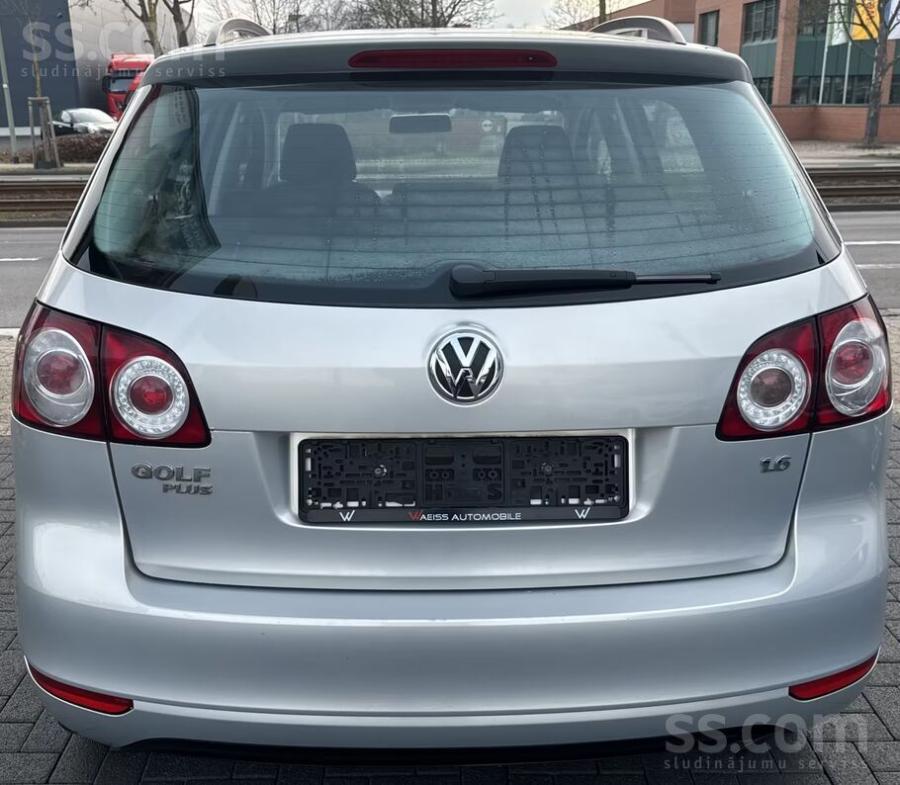 Pelēks Volkswagen Golf Plus 2010 Ogre, ar dzinēja tilpumu 1.60 L un nobraukumu 207 tūkst. km par 4499 €, foto 6 vietnē AUTOMOTO.COM.LV