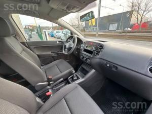 Pelēks Volkswagen Golf Plus 2010 Ogre, ar dzinēja tilpumu 1.60 L un nobraukumu 207 tūkst. km par 4499 €, foto 11 vietnē AUTOMOTO.COM.LV