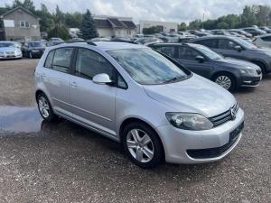 Grey Volkswagen Golf Plus 2010 in Utena, with an engine capacity of 2.00 L and mileage of 221 thousand km for 4300 €, photo 4 on AUTOMOTO.COM.LV