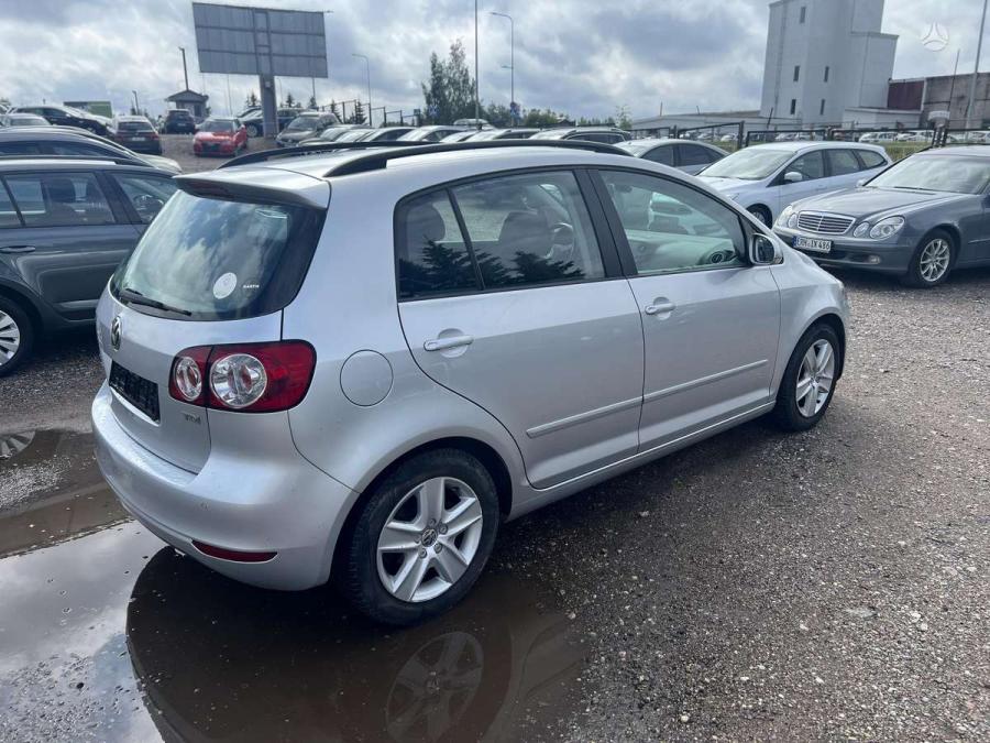 Grey Volkswagen Golf Plus 2010 in Utena, with an engine capacity of 2.00 L and mileage of 221 thousand km for 4300 €, photo 7 on AUTOMOTO.COM.LV