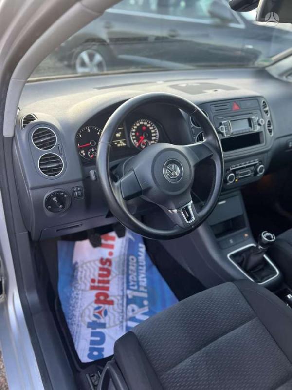 Pelēks Volkswagen Golf Plus 2010 Utena, ar dzinēja tilpumu 2.00 L un nobraukumu 221 tūkst. km par 4300 €, foto 11 vietnē AUTOMOTO.COM.LV