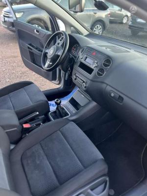 Grey Volkswagen Golf Plus 2010 in Utena, with an engine capacity of 2.00 L and mileage of 221 thousand km for 4300 €, photo 12 on AUTOMOTO.COM.LV