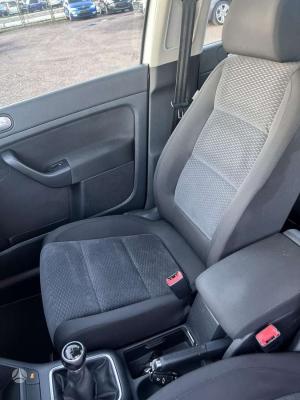 Grey Volkswagen Golf Plus 2010 in Utena, with an engine capacity of 2.00 L and mileage of 221 thousand km for 4300 €, photo 17 on AUTOMOTO.COM.LV