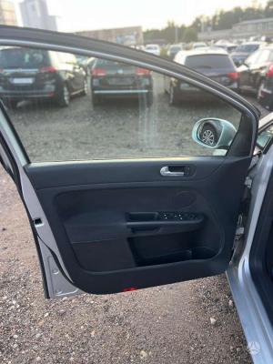 Grey Volkswagen Golf Plus 2010 in Utena, with an engine capacity of 2.00 L and mileage of 221 thousand km for 4300 €, photo 22 on AUTOMOTO.COM.LV