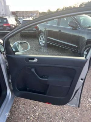 Grey Volkswagen Golf Plus 2010 in Utena, with an engine capacity of 2.00 L and mileage of 221 thousand km for 4300 €, photo 26 on AUTOMOTO.COM.LV