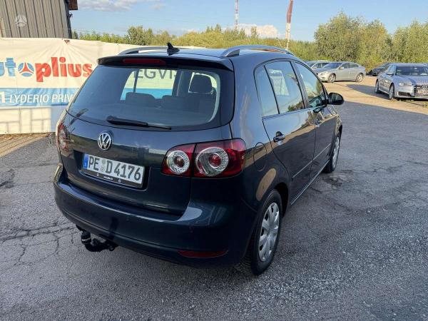 Pelēks Volkswagen Golf Plus 2010 Vilkaviškis, ar dzinēja tilpumu 1.40 L un nobraukumu 187 tūkst. km par 3599 €, foto 6 vietnē AUTOMOTO.COM.LV