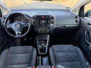 Pelēks Volkswagen Golf Plus 2010 Vilkaviškis, ar dzinēja tilpumu 1.40 L un nobraukumu 187 tūkst. km par 3599 €, foto 13 vietnē AUTOMOTO.COM.LV