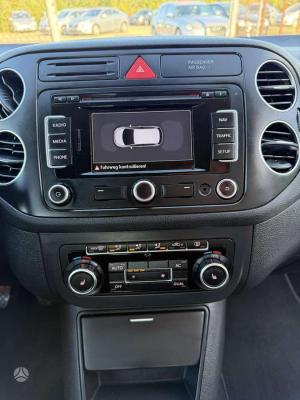 Pelēks Volkswagen Golf Plus 2010 Vilkaviškis, ar dzinēja tilpumu 1.40 L un nobraukumu 187 tūkst. km par 3599 €, foto 15 vietnē AUTOMOTO.COM.LV