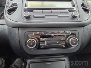 Grey Volkswagen Golf Plus 2010 in Kuldiga, with an engine capacity of 1.40 L and mileage of 187 thousand km for 4990 €, photo 12 on AUTOMOTO.COM.LV