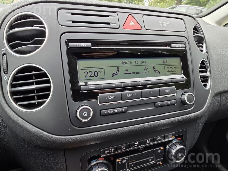 Grey Volkswagen Golf Plus 2010 in Kuldiga, with an engine capacity of 1.40 L and mileage of 187 thousand km for 4990 €, photo 18 on AUTOMOTO.COM.LV