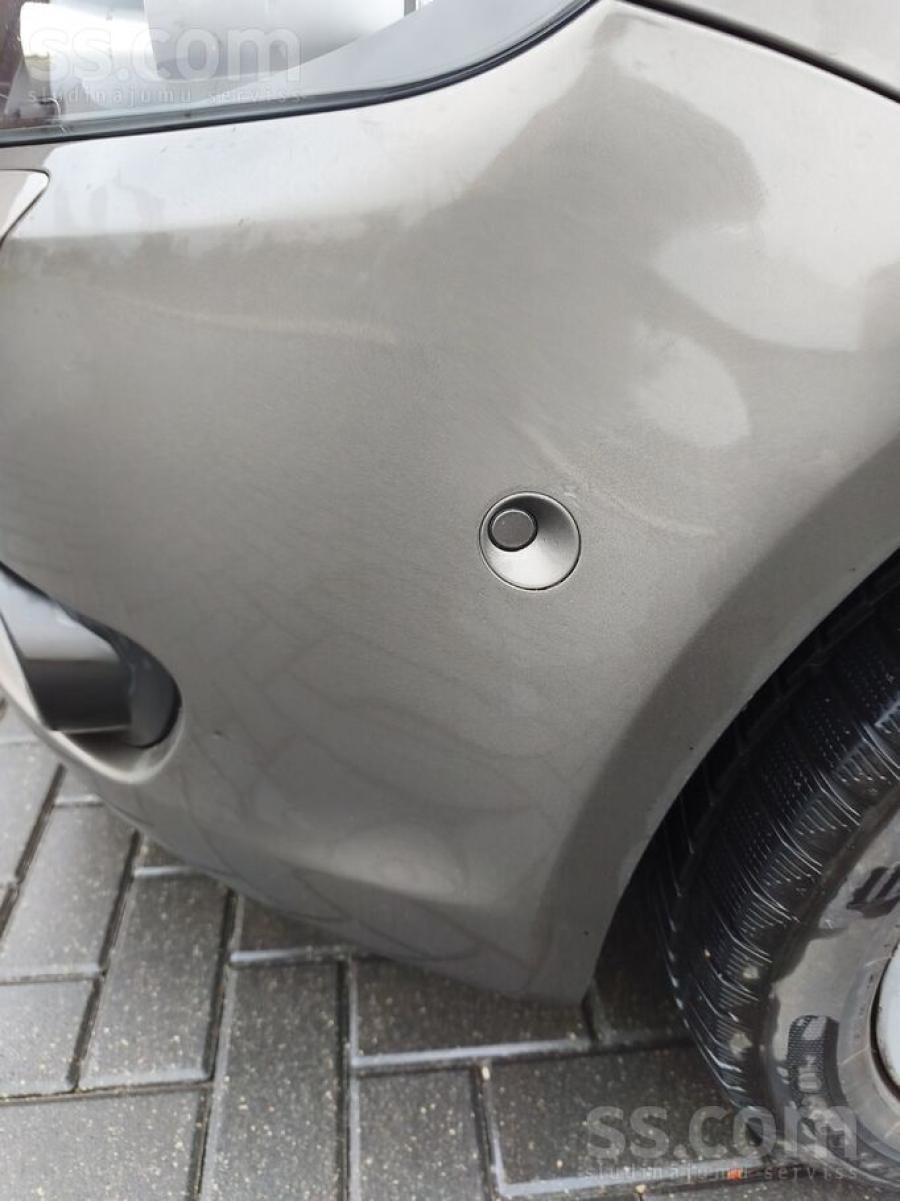 Pelēks Volkswagen Golf Plus 2010 Kuldīga, ar dzinēja tilpumu 1.60 L un nobraukumu 206 tūkst. km par 6200 €, foto 8 vietnē AUTOMOTO.COM.LV