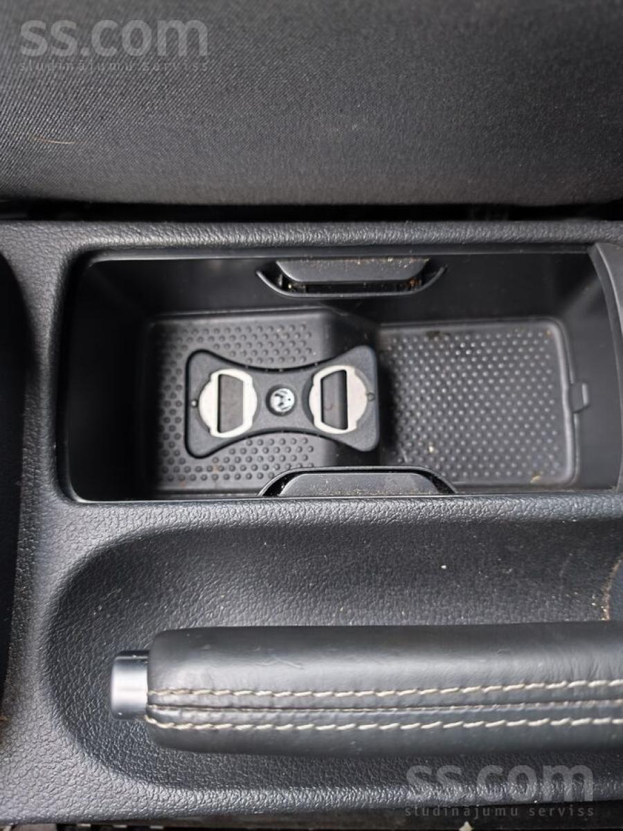Pelēks Volkswagen Golf Plus 2010 Kuldīga, ar dzinēja tilpumu 1.60 L un nobraukumu 206 tūkst. km par 6200 €, foto 14 vietnē AUTOMOTO.COM.LV