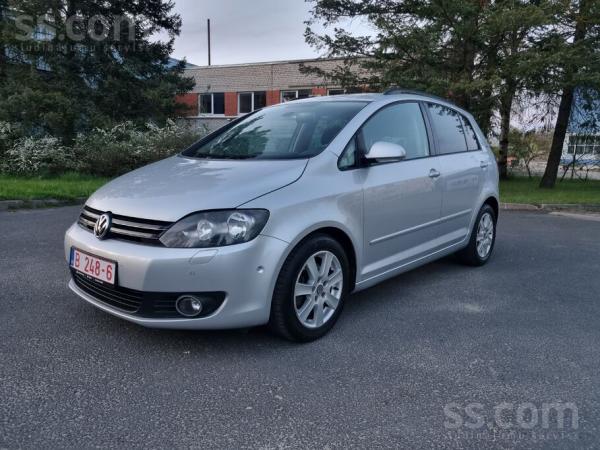 Pelēks Volkswagen Golf Plus 2011 Ogre, ar dzinēja tilpumu 1.60 L un nobraukumu 0 tūkst. km par 4970 €, foto 1 vietnē AUTOMOTO.COM.LV