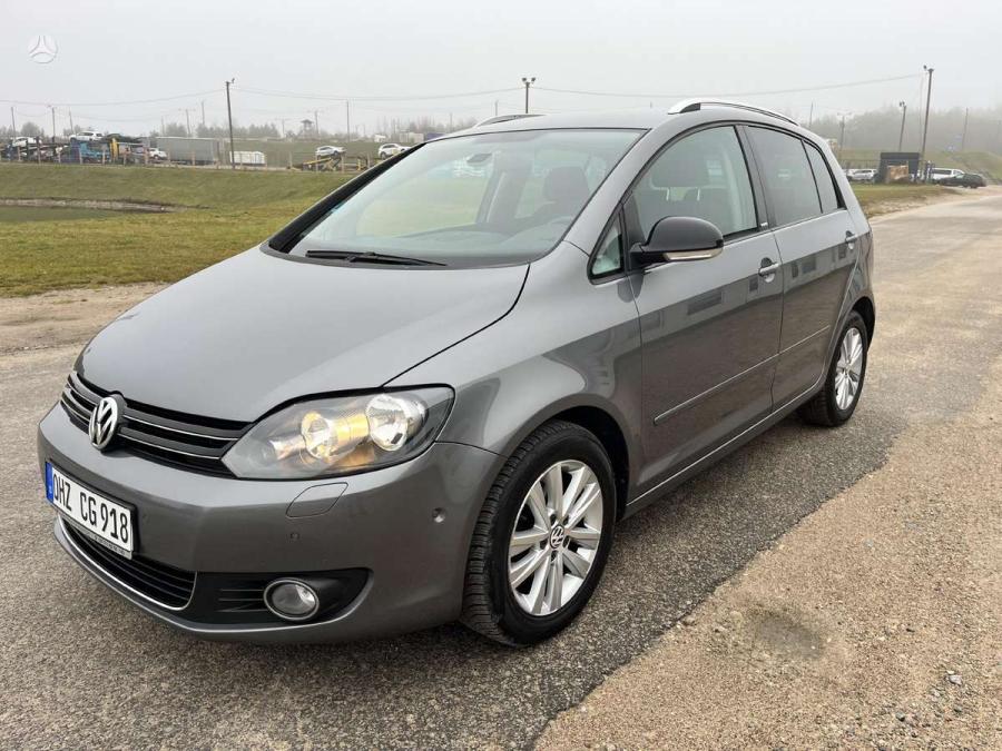 Pelēks Volkswagen Golf Plus 2011 Viļņa, ar dzinēja tilpumu 1.20 L un nobraukumu 167 tūkst. km par 3650 €, foto 7 vietnē AUTOMOTO.COM.LV
