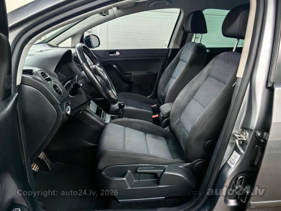 Pelēks Volkswagen Golf Plus 2011 Viljandi, ar dzinēja tilpumu 1.20 L un nobraukumu 181 tūkst. km par 5490 €, foto 5 vietnē AUTOMOTO.COM.LV
