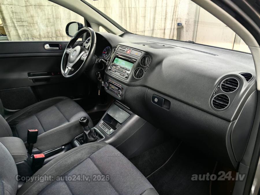 Pelēks Volkswagen Golf Plus 2011 Viljandi, ar dzinēja tilpumu 1.20 L un nobraukumu 181 tūkst. km par 5490 €, foto 6 vietnē AUTOMOTO.COM.LV