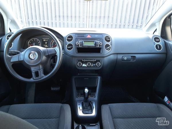 Pelēks Volkswagen Golf Plus 2011 Kretinga, ar dzinēja tilpumu 1.20 L un nobraukumu 142 tūkst. km par 5695 €, foto 5 vietnē AUTOMOTO.COM.LV