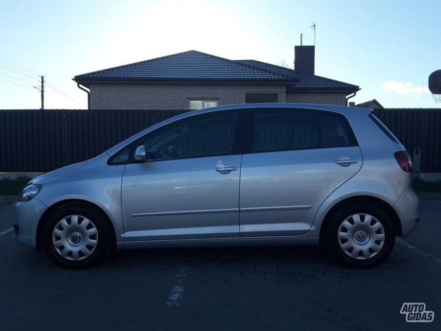 Grey Volkswagen Golf Plus 2011 in Kretinga, with an engine capacity of 1.20 L and mileage of 142 thousand km for 5499 €, photo 23 on AUTOMOTO.COM.LV