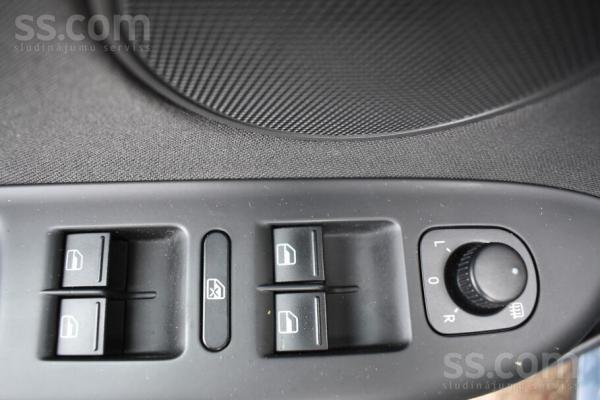 Pelēks Volkswagen Golf Plus 2011 Talsi, ar dzinēja tilpumu 1.60 L un nobraukumu 208 tūkst. km par 5700 €, foto 9 vietnē AUTOMOTO.COM.LV