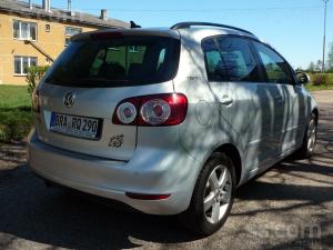 Grey Volkswagen Golf Plus 2011 in Cesis, with an engine capacity of 1.60 L and mileage of 0 thousand km for 4490 €, photo 4 on AUTOMOTO.COM.LV