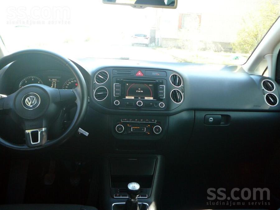 Grey Volkswagen Golf Plus 2011 in Cesis, with an engine capacity of 1.60 L and mileage of 0 thousand km for 4490 €, photo 13 on AUTOMOTO.COM.LV
