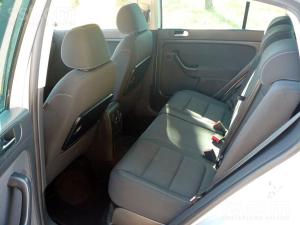 Grey Volkswagen Golf Plus 2011 in Cesis, with an engine capacity of 1.60 L and mileage of 0 thousand km for 4490 €, photo 15 on AUTOMOTO.COM.LV