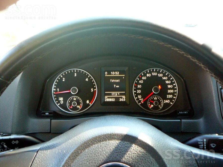 Grey Volkswagen Golf Plus 2011 in Cesis, with an engine capacity of 1.60 L and mileage of 0 thousand km for 4490 €, photo 20 on AUTOMOTO.COM.LV