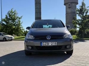 Grey Volkswagen Golf Plus 2011 in Vilnius, with an engine capacity of 1.20 L and mileage of 193 thousand km for 4499 €, photo 3 on AUTOMOTO.COM.LV