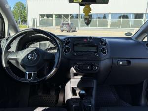 Grey Volkswagen Golf Plus 2011 in Vilnius, with an engine capacity of 1.20 L and mileage of 193 thousand km for 4499 €, photo 10 on AUTOMOTO.COM.LV