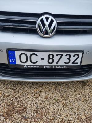 Grey Volkswagen Golf Plus 2011 in Riga, with an engine capacity of 1.60 L and mileage of 225 thousand km for 5570 €, photo 4 on AUTOMOTO.COM.LV