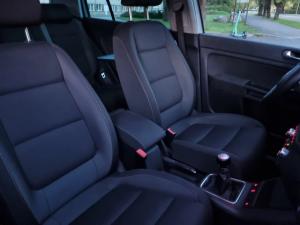 Grey Volkswagen Golf Plus 2011 in Riga, with an engine capacity of 1.60 L and mileage of 225 thousand km for 5570 €, photo 29 on AUTOMOTO.COM.LV