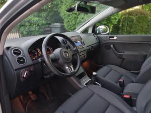 Grey Volkswagen Golf Plus 2011 in Riga, with an engine capacity of 1.60 L and mileage of 225 thousand km for 5570 €, photo 40 on AUTOMOTO.COM.LV