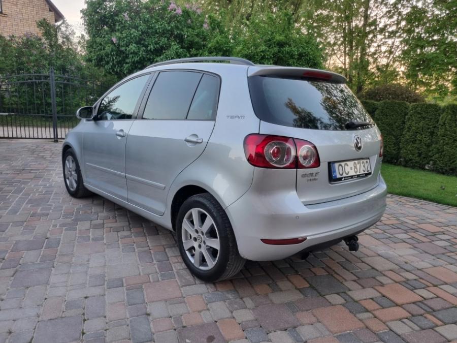 Grey Volkswagen Golf Plus 2011 in Riga, with an engine capacity of 1.60 L and mileage of 225 thousand km for 5570 €, photo 48 on AUTOMOTO.COM.LV