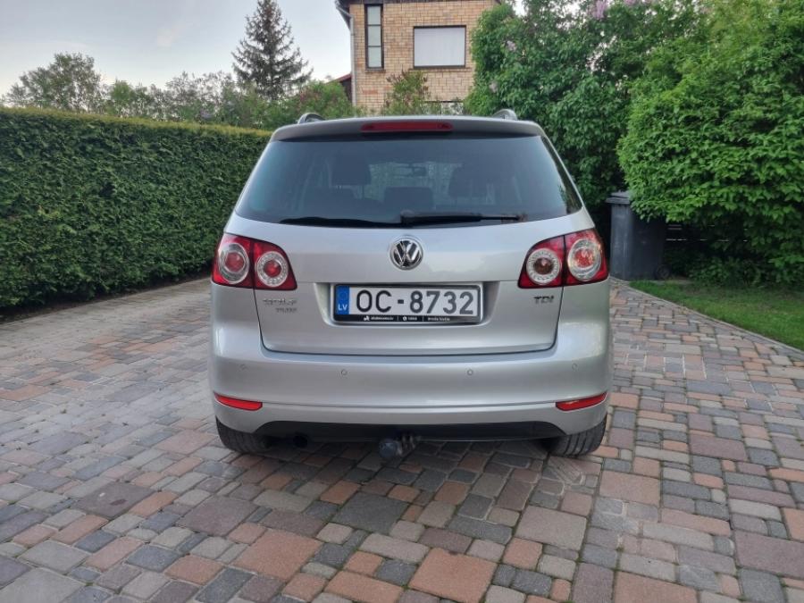 Grey Volkswagen Golf Plus 2011 in Riga, with an engine capacity of 1.60 L and mileage of 225 thousand km for 5570 €, photo 49 on AUTOMOTO.COM.LV