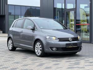 Grey Volkswagen Golf Plus 2011 in Siauliai, with an engine capacity of 2.00 L and mileage of 284 thousand km for 5600 €, photo 3 on AUTOMOTO.COM.LV