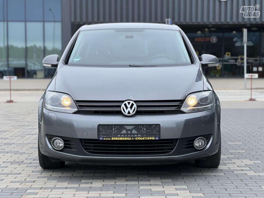 Grey Volkswagen Golf Plus 2011 in Siauliai, with an engine capacity of 2.00 L and mileage of 284 thousand km for 5600 €, photo 4 on AUTOMOTO.COM.LV