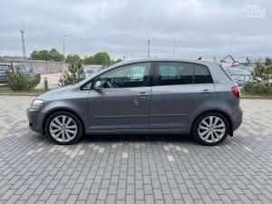 Grey Volkswagen Golf Plus 2011 in Siauliai, with an engine capacity of 2.00 L and mileage of 284 thousand km for 5600 €, photo 6 on AUTOMOTO.COM.LV
