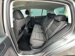 Grey Volkswagen Golf Plus 2011 in Siauliai, with an engine capacity of 2.00 L and mileage of 284 thousand km for 5600 €, photo 18 on AUTOMOTO.COM.LV