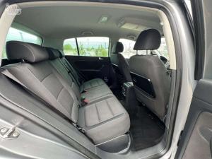 Grey Volkswagen Golf Plus 2011 in Siauliai, with an engine capacity of 2.00 L and mileage of 284 thousand km for 5600 €, photo 19 on AUTOMOTO.COM.LV