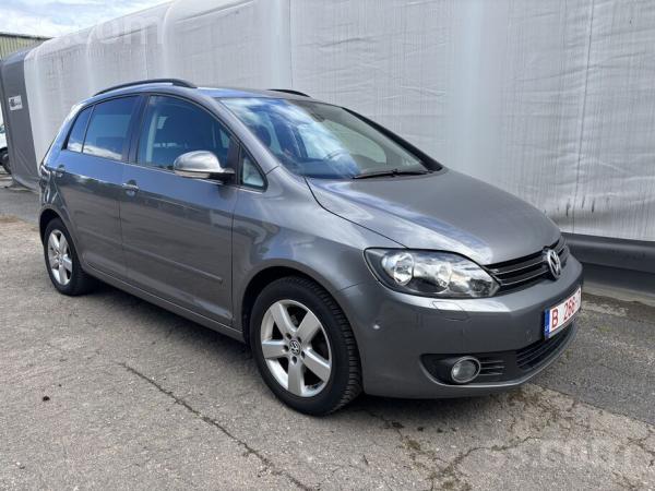 Pelēks Volkswagen Golf Plus 2011 Ogre, ar dzinēja tilpumu 1.40 L un nobraukumu 215 tūkst. km par 5100 €, foto 5 vietnē AUTOMOTO.COM.LV