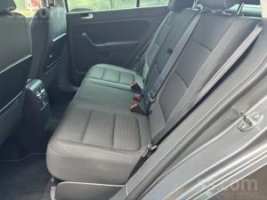 Pelēks Volkswagen Golf Plus 2011 Ogre, ar dzinēja tilpumu 1.40 L un nobraukumu 215 tūkst. km par 5100 €, foto 20 vietnē AUTOMOTO.COM.LV