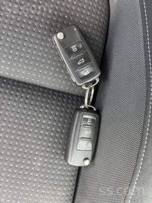 Pelēks Volkswagen Golf Plus 2011 Ogre, ar dzinēja tilpumu 1.40 L un nobraukumu 215 tūkst. km par 5100 €, foto 33 vietnē AUTOMOTO.COM.LV