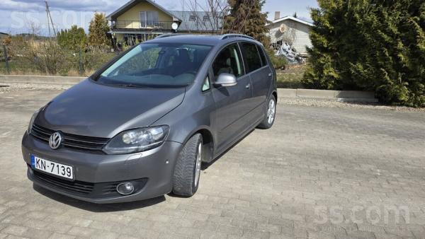 Pelēks Volkswagen Golf Plus 2011 Rīga, ar dzinēja tilpumu 1.60 L un nobraukumu 237 tūkst. km par 3500 €, foto 3 vietnē AUTOMOTO.COM.LV